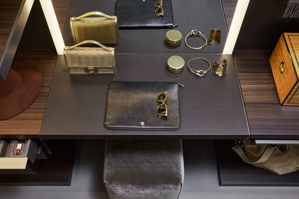 Corner walk-in wardrobe - Master Dressing - Molteni&C