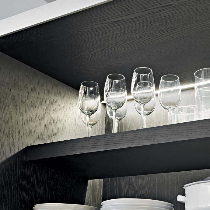 Operating column - Column with a large extractable top - Dada