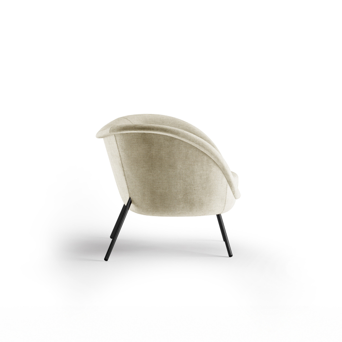 Italian design enveloping back armchair - D.154.2 - Molteni&C